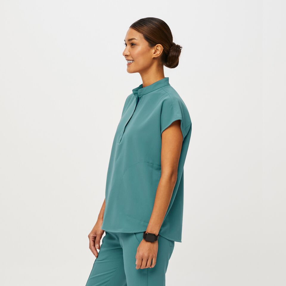 Women's Rafaela Oversized Scrub Top™ - Hydrogreen · FIGS