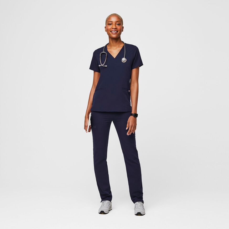 Women's Casma Three-Pocket Scrub Top™ - Navy · FIGS