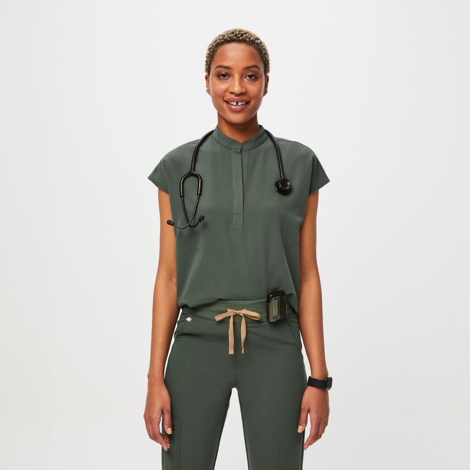 Women's Rafaela Oversized Scrub Top™ - Moss · FIGS