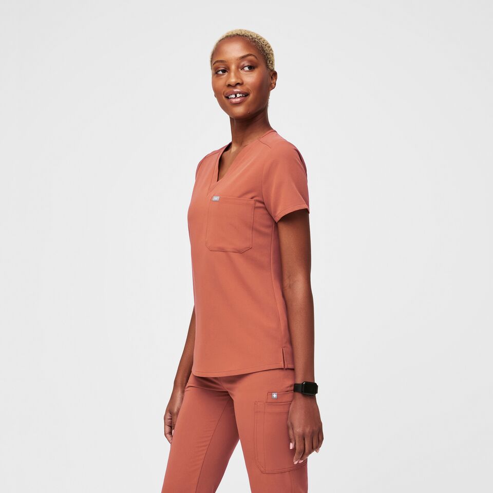 Women's Catarina One-Pocket Scrub Top™ - Terracotta · FIGS