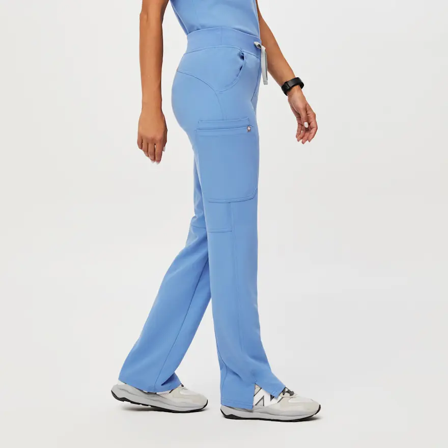 Women's Kade Cargo Scrub Pants™ - Ceil Blue · FIGS