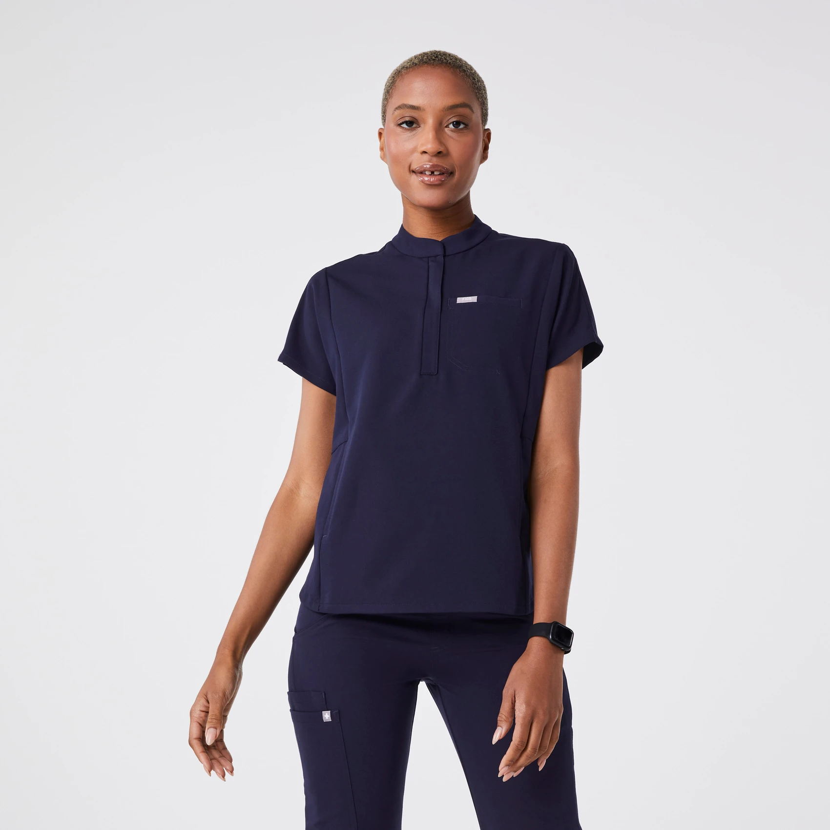 Women's Montex Classic Scrub Top - Navy · FIGS