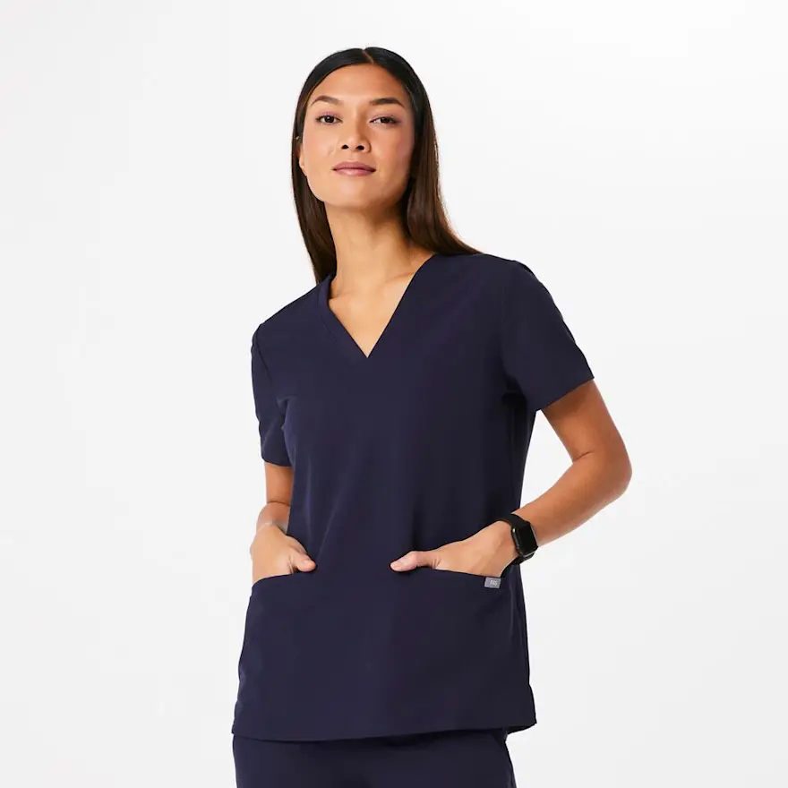 Women's Casma Three-Pocket Scrub Top™ - Navy · FIGS