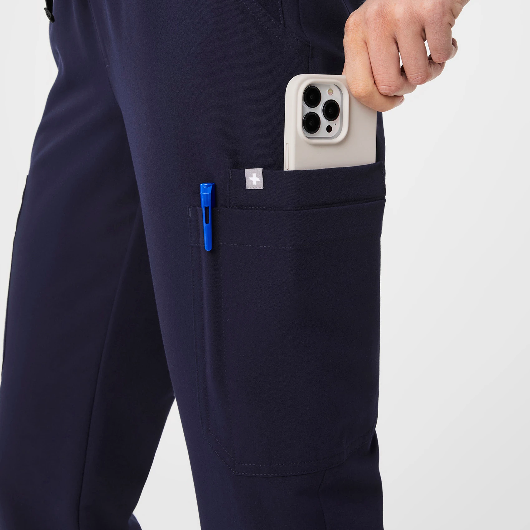 Women’s Uman Relaxed Jogger Scrub Pants - Navy · FIGS