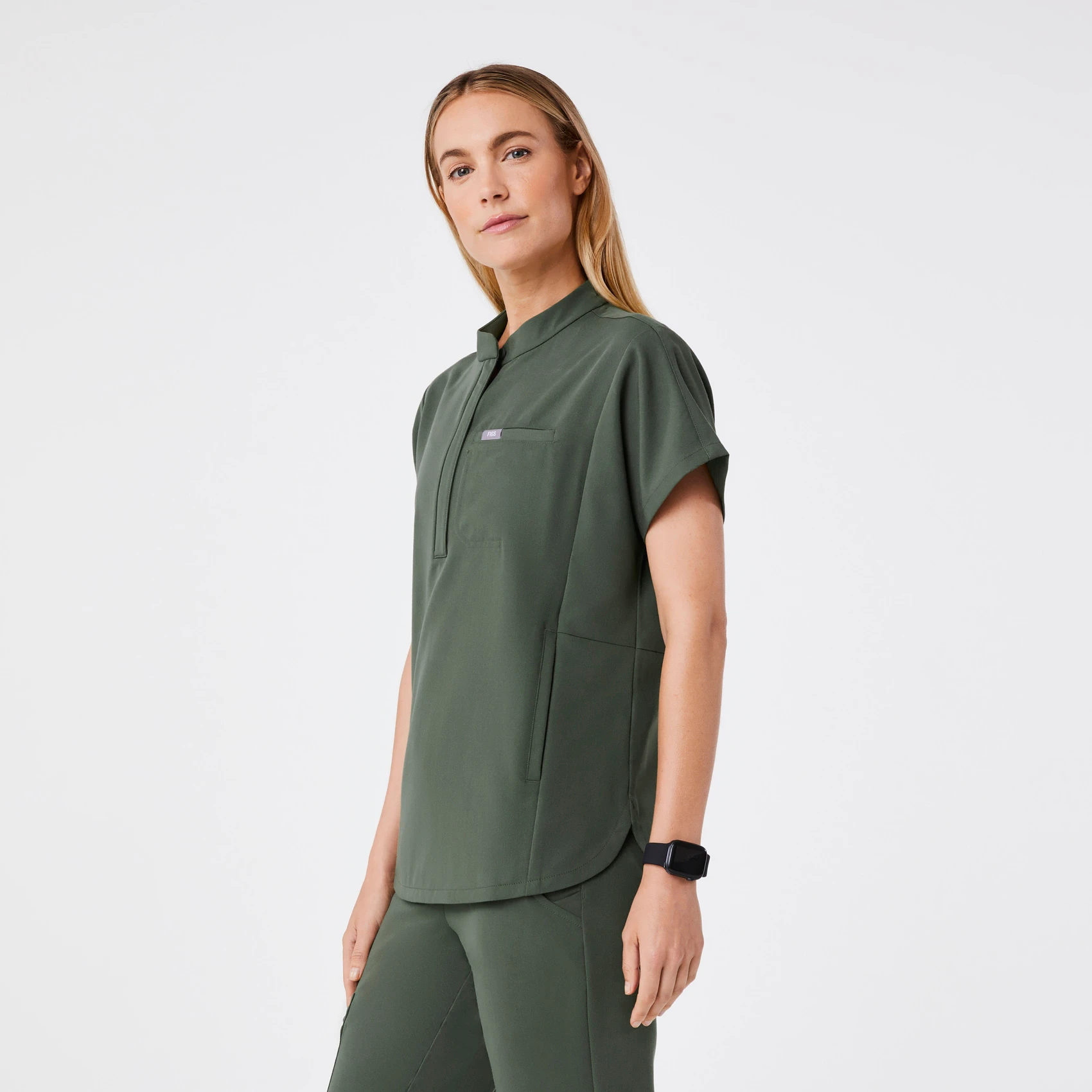 Women's Montex Classic Scrub Top - Moss · FIGS