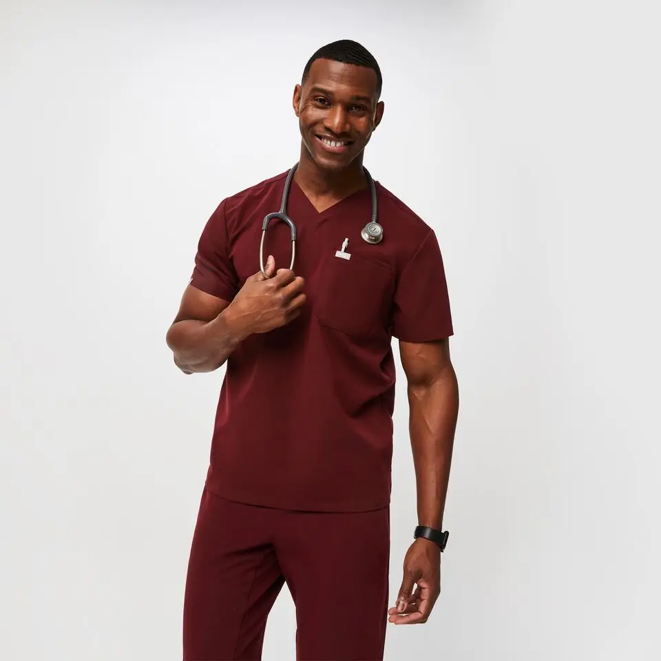 Men's Leon™ Three-Pocket Scrub Top - Burgundy · FIGS