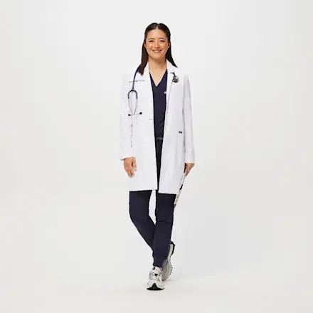 Women’s Bellevue Long Lab Coat - White · FIGS