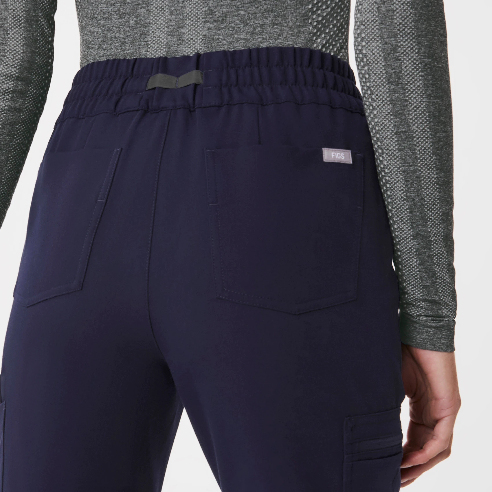 Women’s Uman Relaxed Jogger Scrub Pants - Navy · FIGS