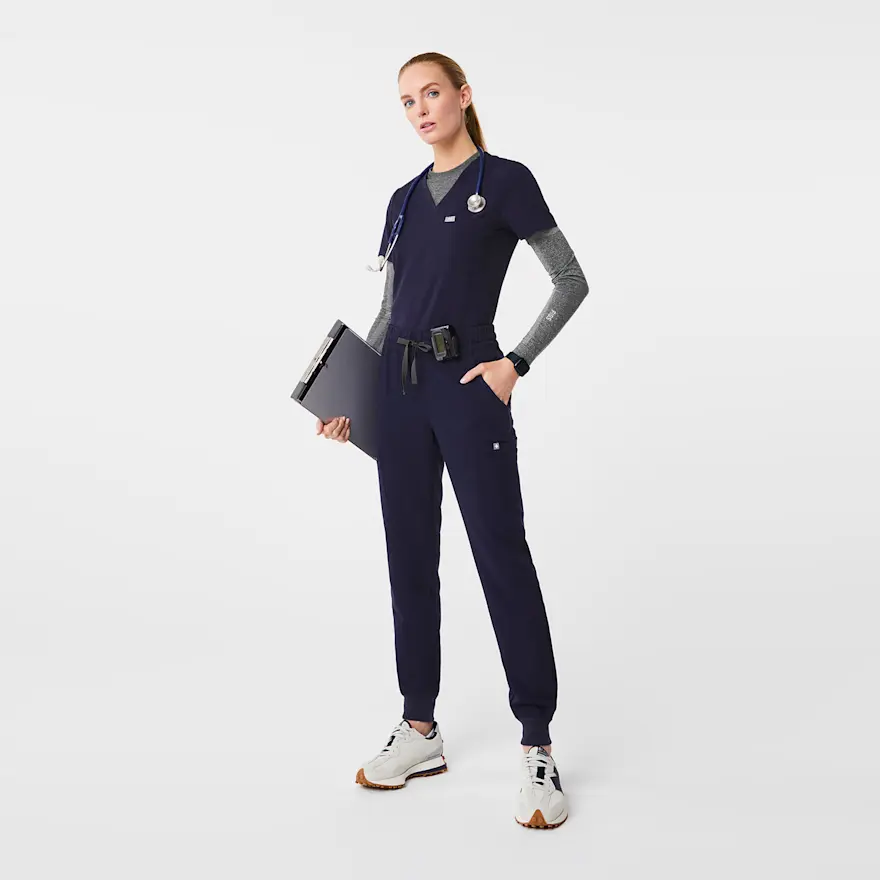 Women’s Uman Relaxed Jogger Scrub Pants - Navy · FIGS