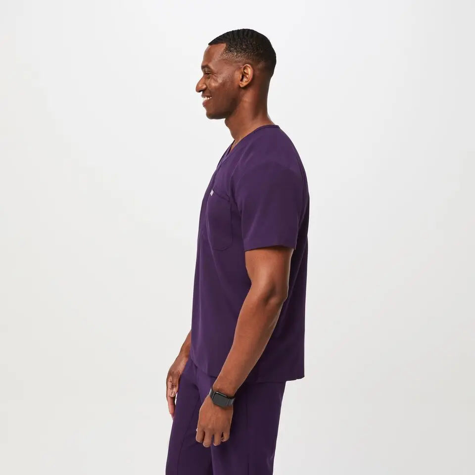 Men's Leon™ Three-Pocket Scrub Top - Purple Jam · FIGS