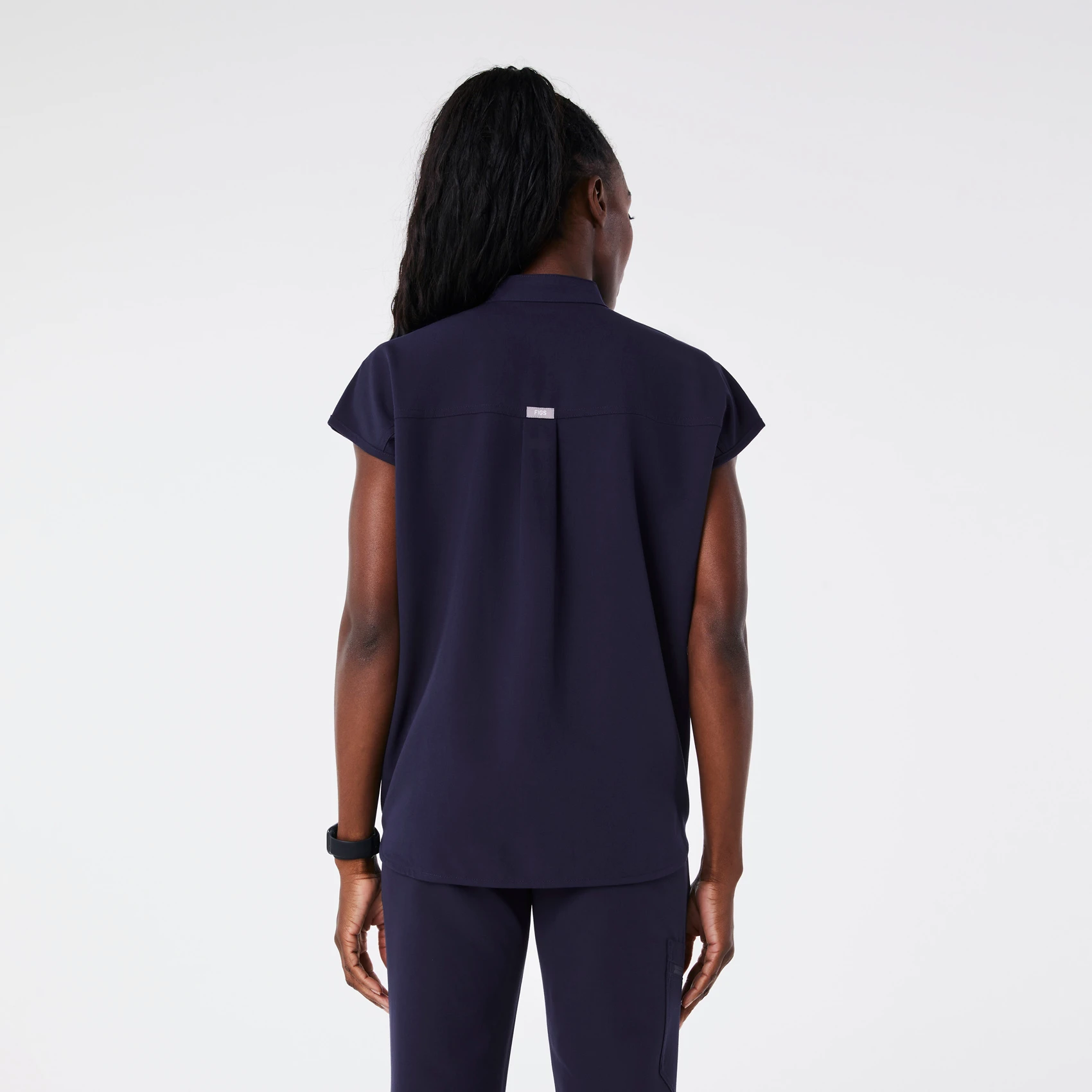 Women's Rafaela Oversized Scrub Top™ - Navy · FIGS