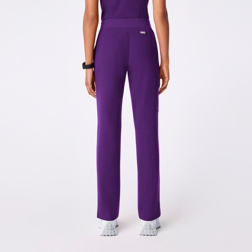 Women's Kade Cargo Scrub Pants™ - Digital Grape · FIGS