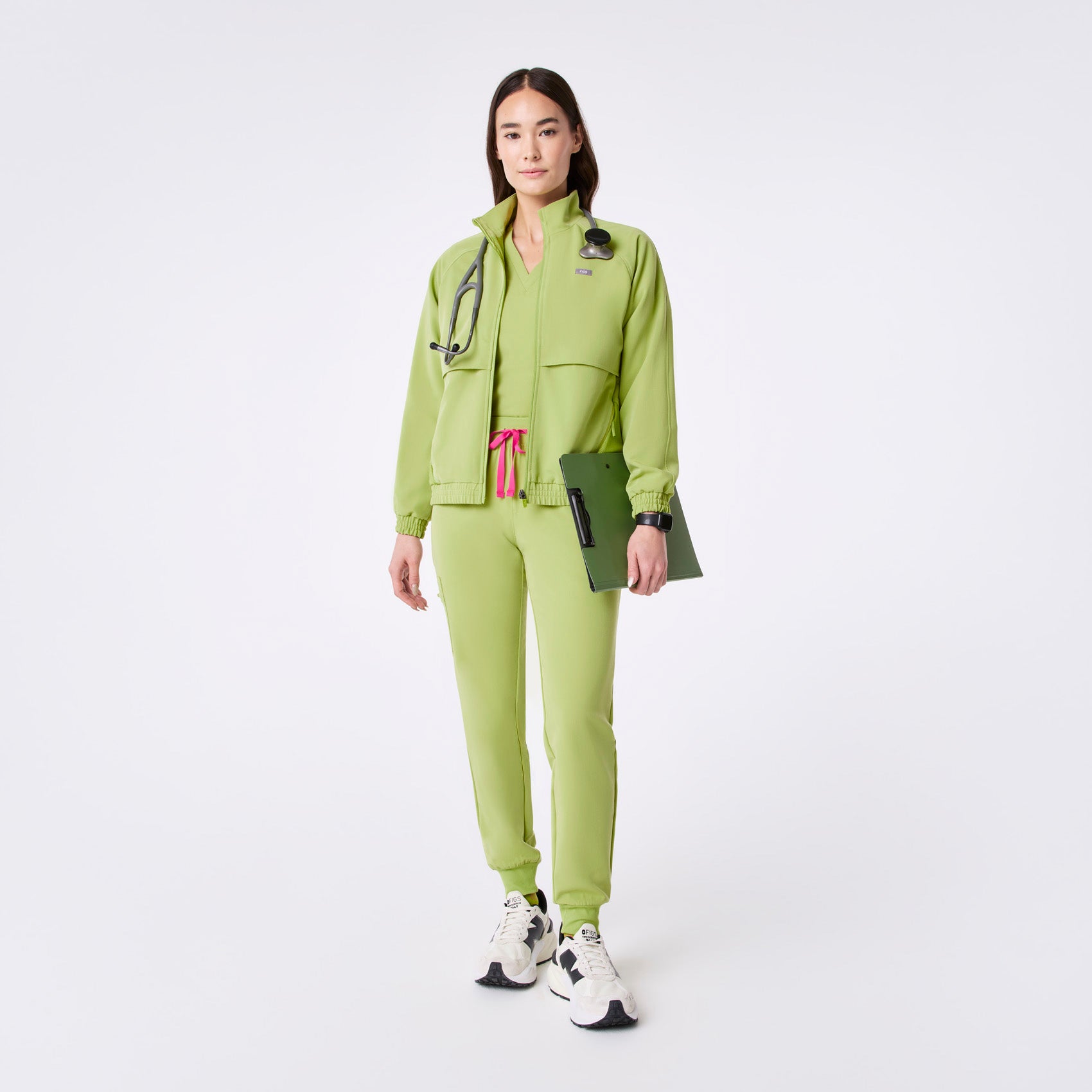 Women’s Sydney Scrub Jacket - Matcha · FIGS