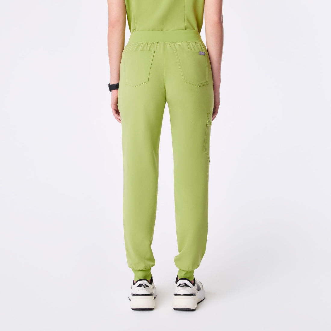 Women's Zamora Jogger Scrub Pants™ - Matcha · FIGS