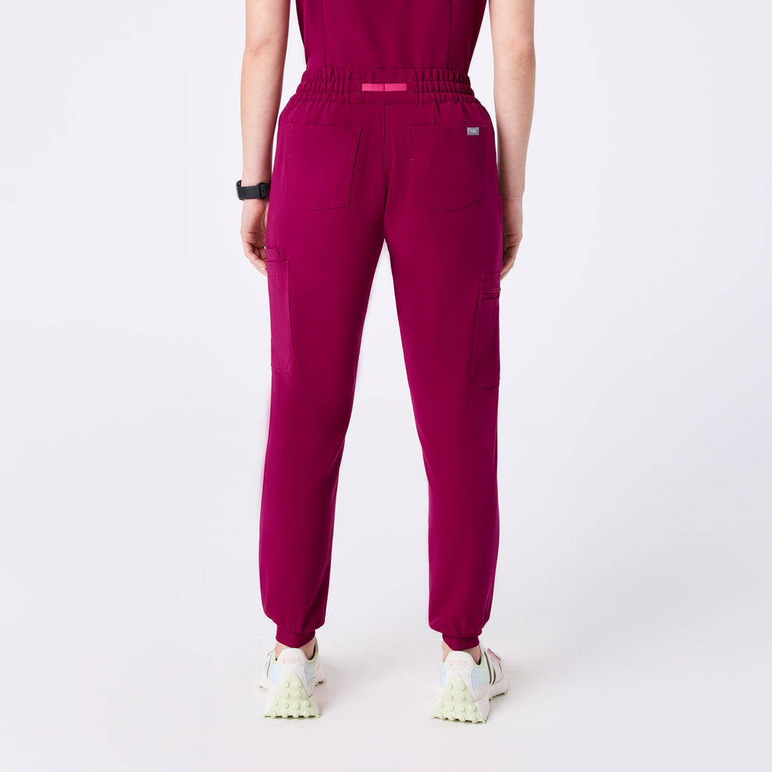 Women’s Uman Relaxed Jogger Scrub Pants - Dark Magenta · FIGS
