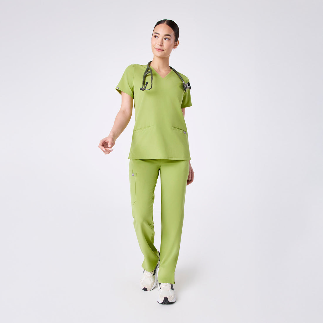 Women's Casma Three-Pocket Scrub Top™ - Matcha · FIGS