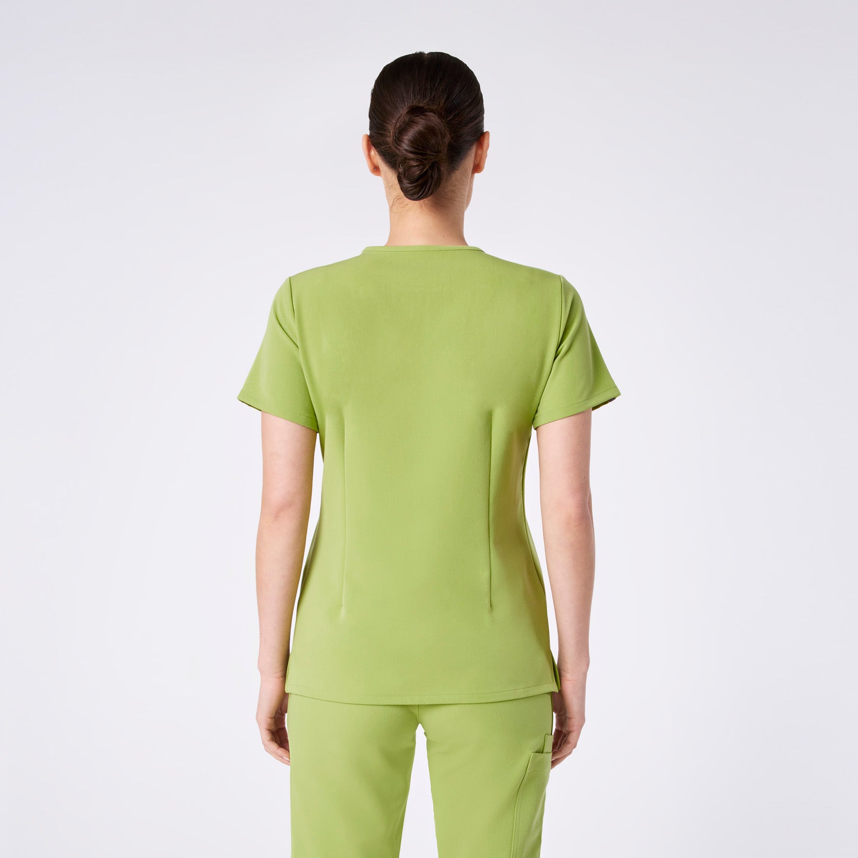 Women's Casma Three-Pocket Scrub Top™ - Matcha · FIGS