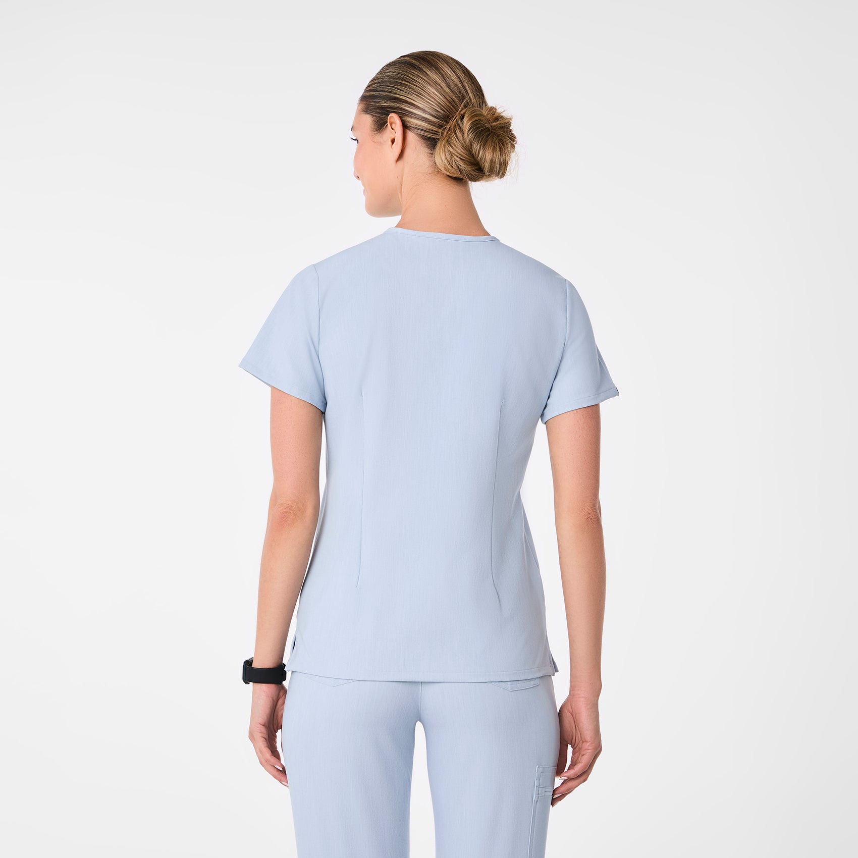 Women's Catarina One-Pocket Scrub Top™ - Chambray · FIGS