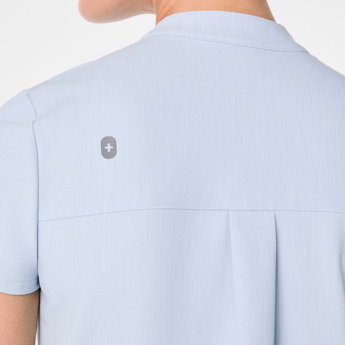 Women’s Francisca Henley Scrub Top - Chambray · FIGS