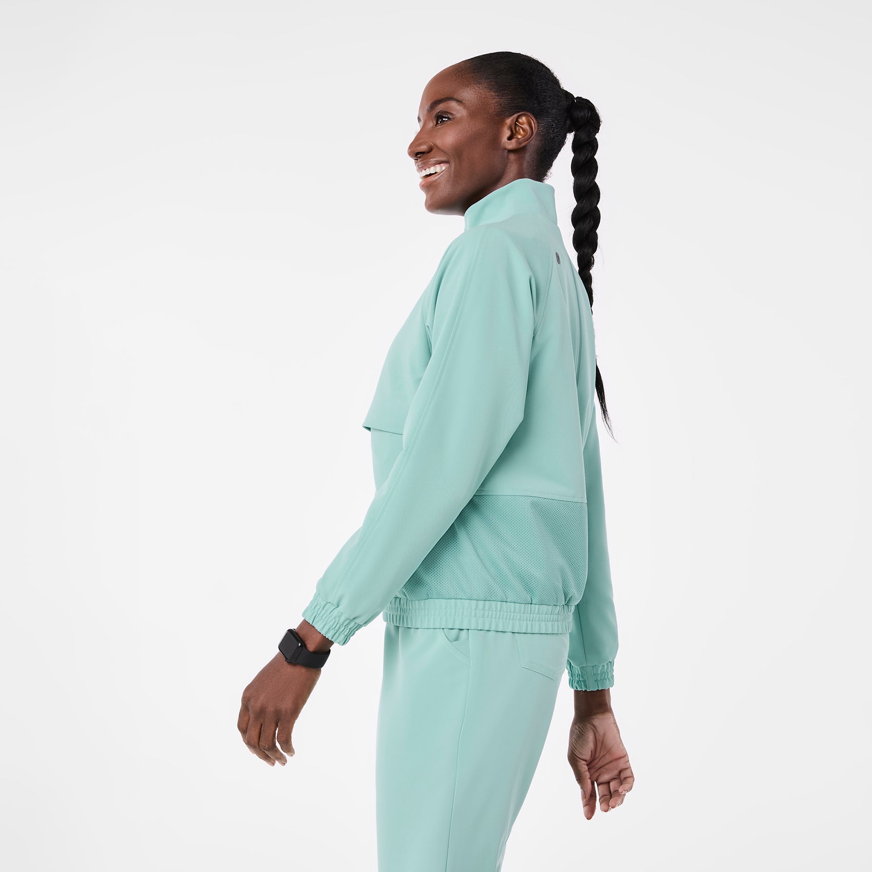 Women’s Sydney Scrub Jacket - Seaglass · FIGS