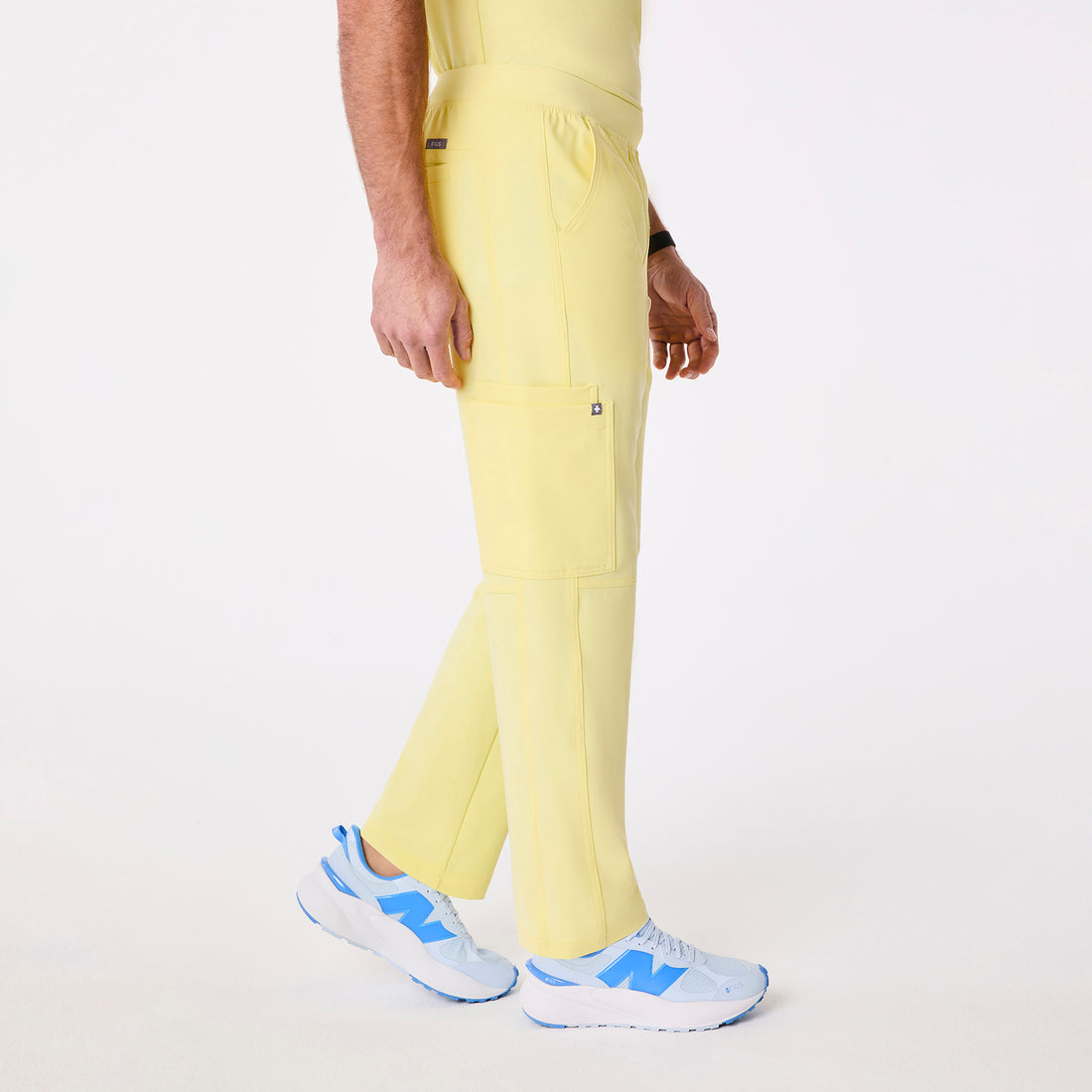 Men's Axim Cargo Scrub Pants™ - Sunlight · FIGS