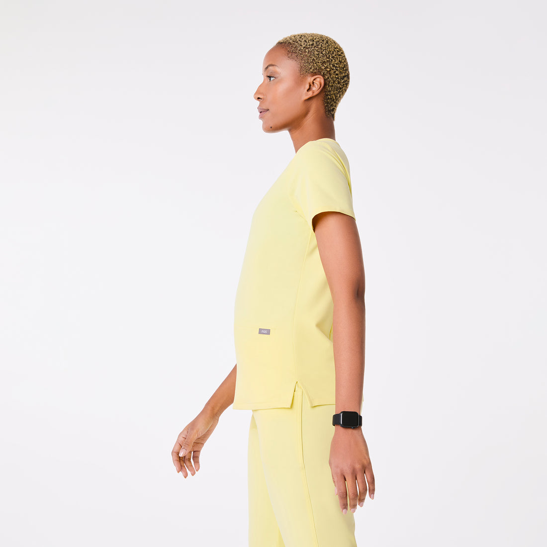 Women's Casma Three-Pocket Scrub Top™ - Sunlight · FIGS