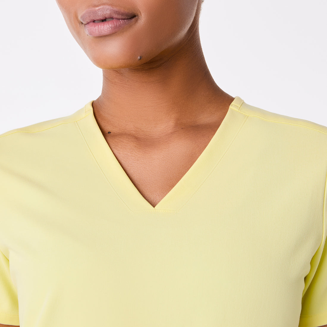Women's Casma Three-Pocket Scrub Top™ - Sunlight · FIGS