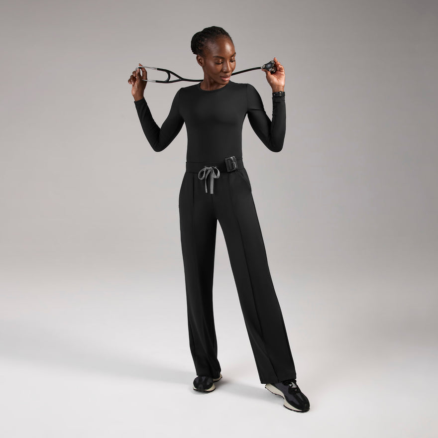 Women’s FORMx™ Scrubs - Performance Stretch Scrubs | FIGS