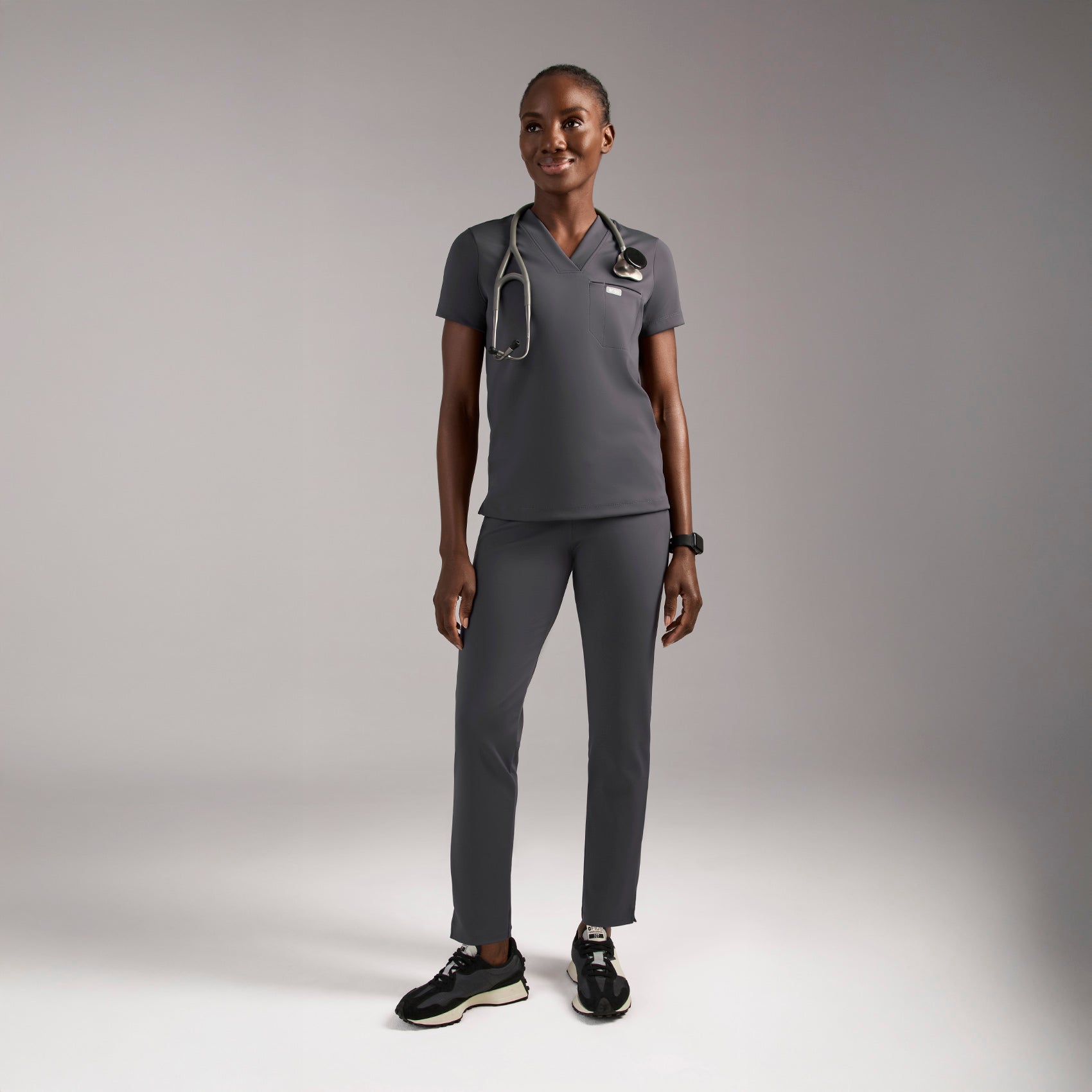 Women’s Sona FORMx Slim V-Neck Scrub Top™ - Charcoal · FIGS