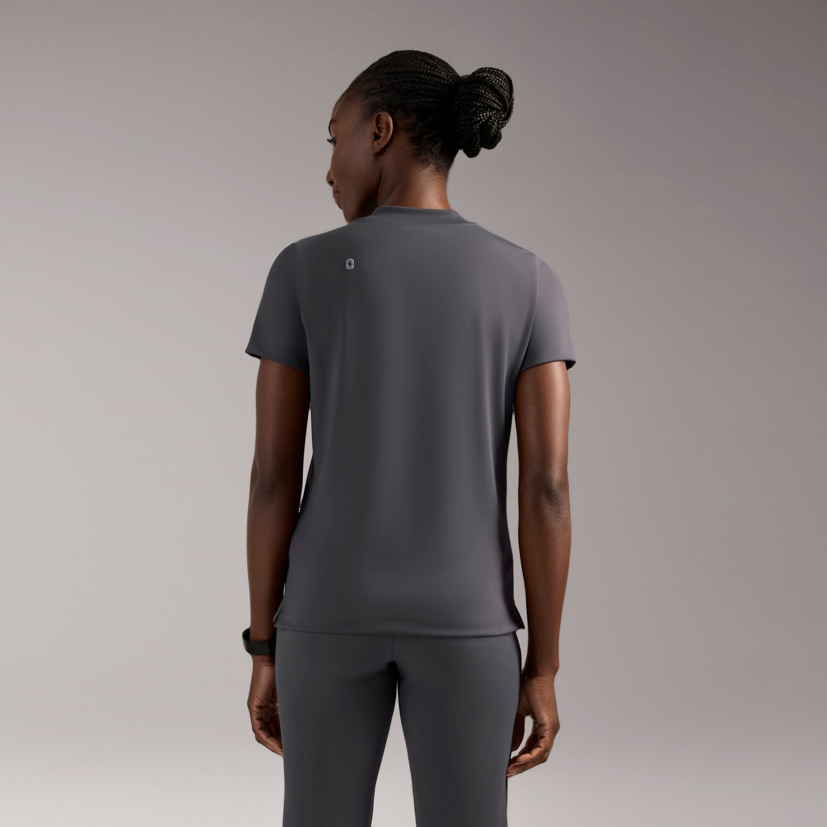 Women’s Sona FORMx Slim V-Neck Scrub Top™ - Charcoal · FIGS