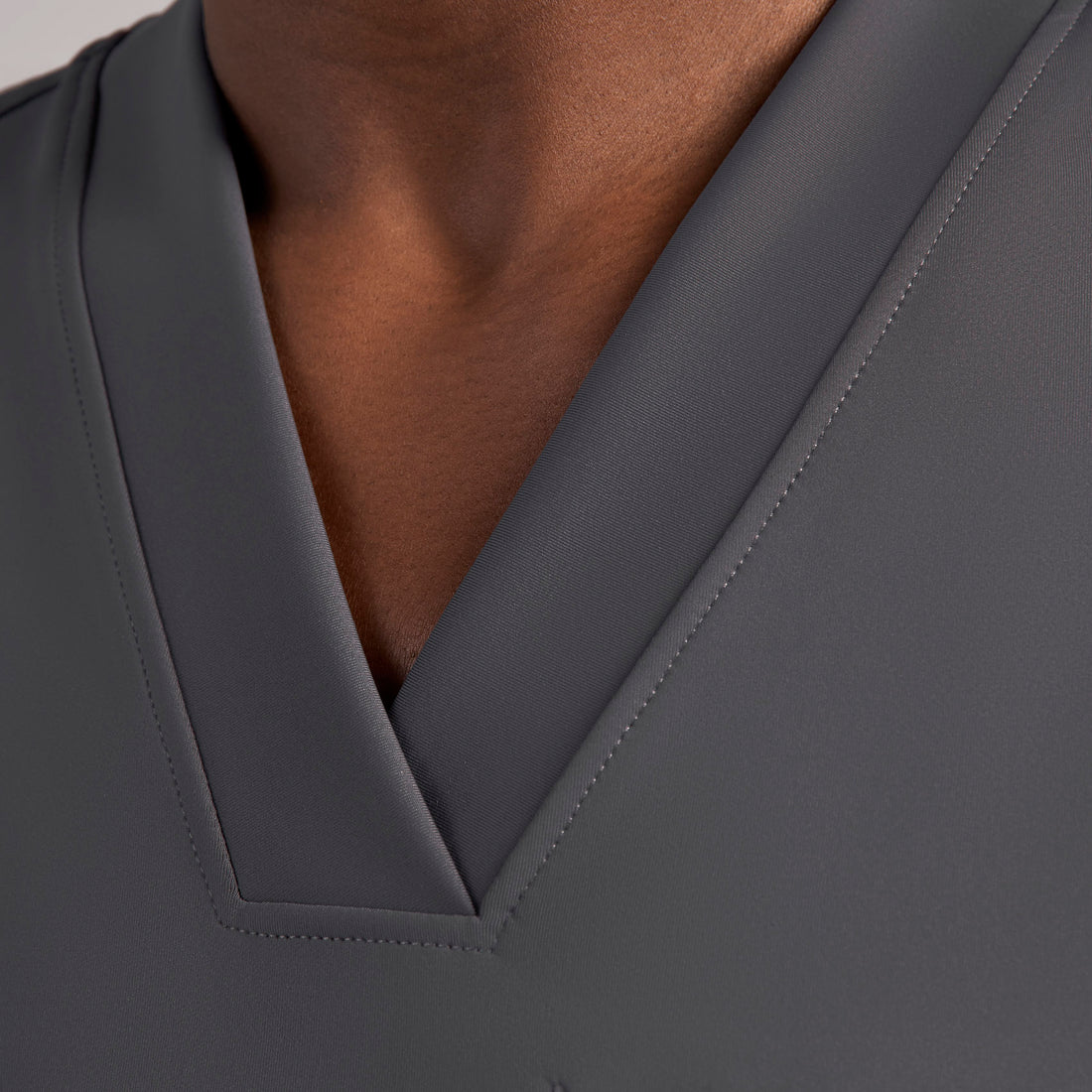 Women’s Sona FORMx Slim V-Neck Scrub Top™ - Charcoal · FIGS