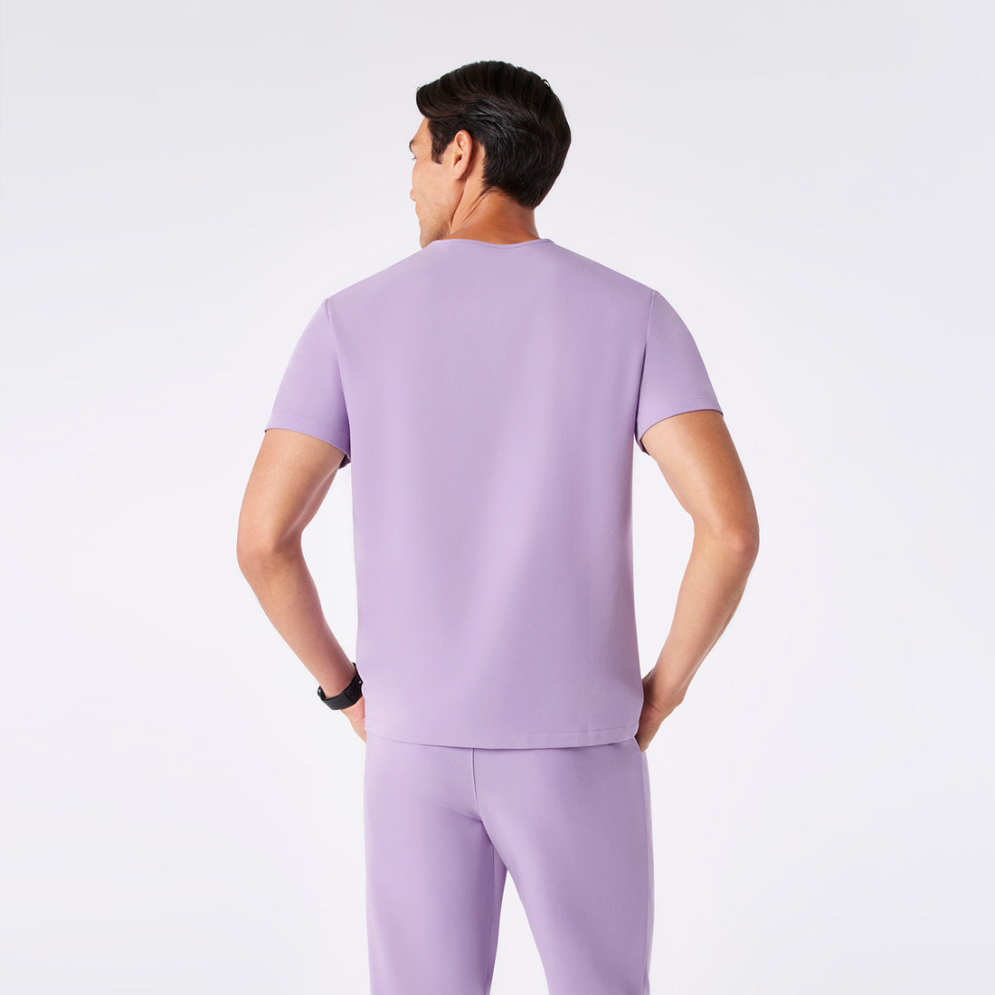 Men's Leon™ Three-Pocket Scrub Top - Lavender Dew · FIGS