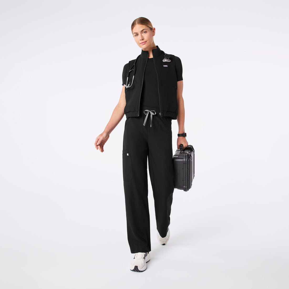 Women’s Sydney Scrub Vest - Black · FIGS