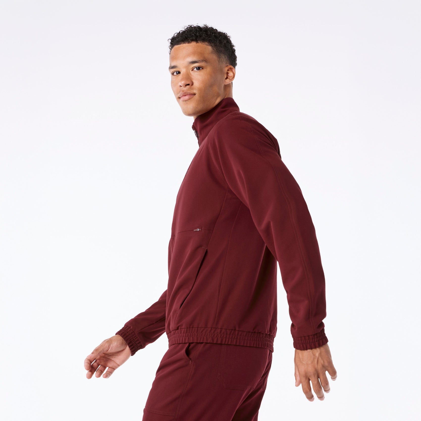 Men’s Cobaki Scrub Jacket - Burgundy · FIGS