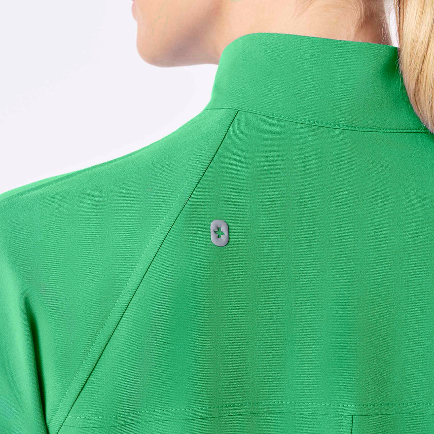 Women’s Sydney Scrub Jacket - Emerald · FIGS