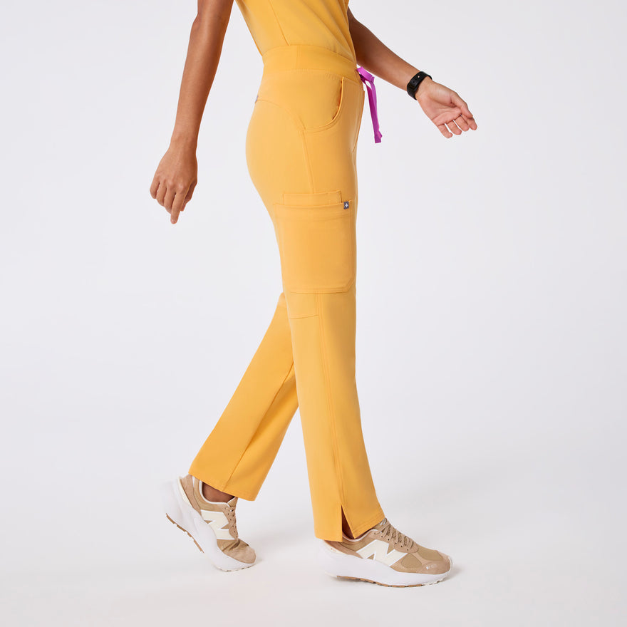 Women's Kade Cargo Scrub Pants™ - Dandelion · FIGS