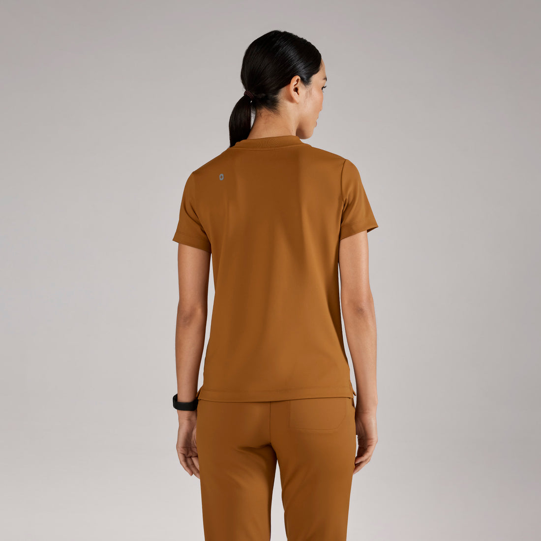 Women’s Sona FORMx Slim V-Neck Scrub Top™ - Alder · FIGS