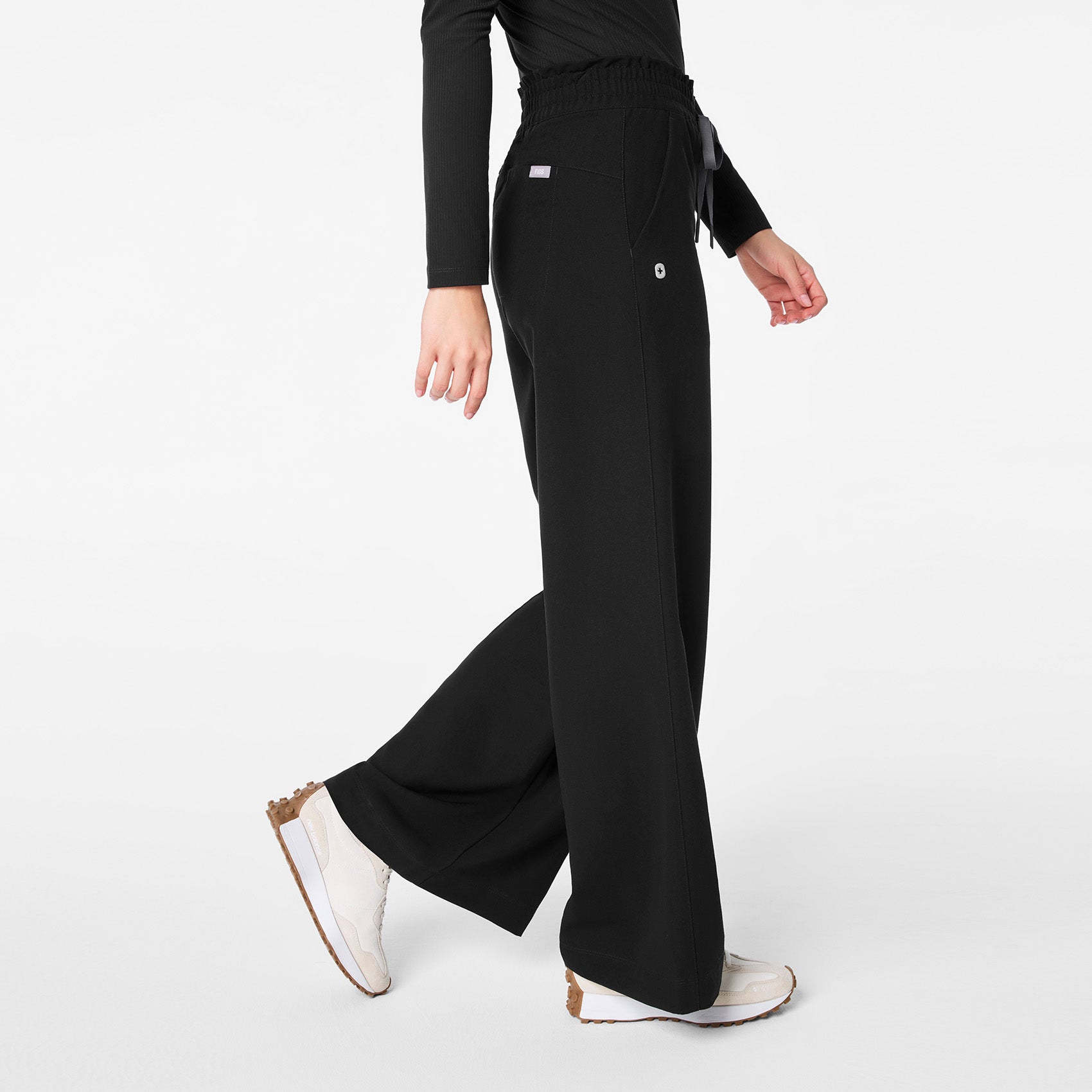 Women’s High Waisted Allison Ultra Wide Leg Scrub Pants - Black · FIGS