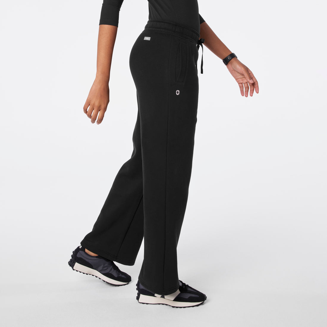 Women’s Off-Shift Wide Leg Sweatpants™ - Black · FIGS