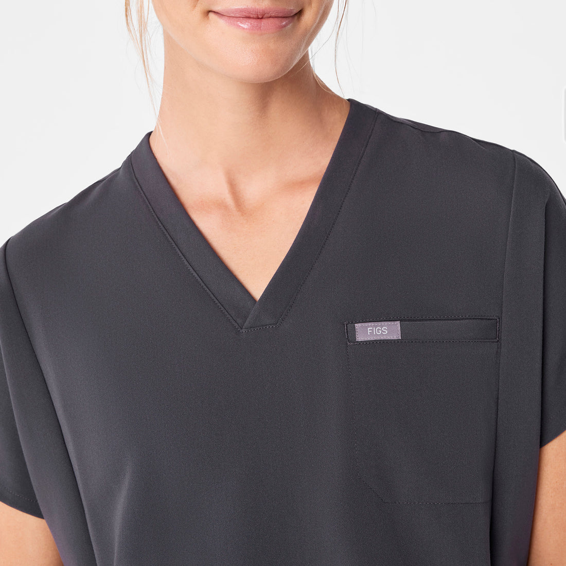 Women’s Addison Oversized Tunic Scrub Top - Charcoal · FIGS