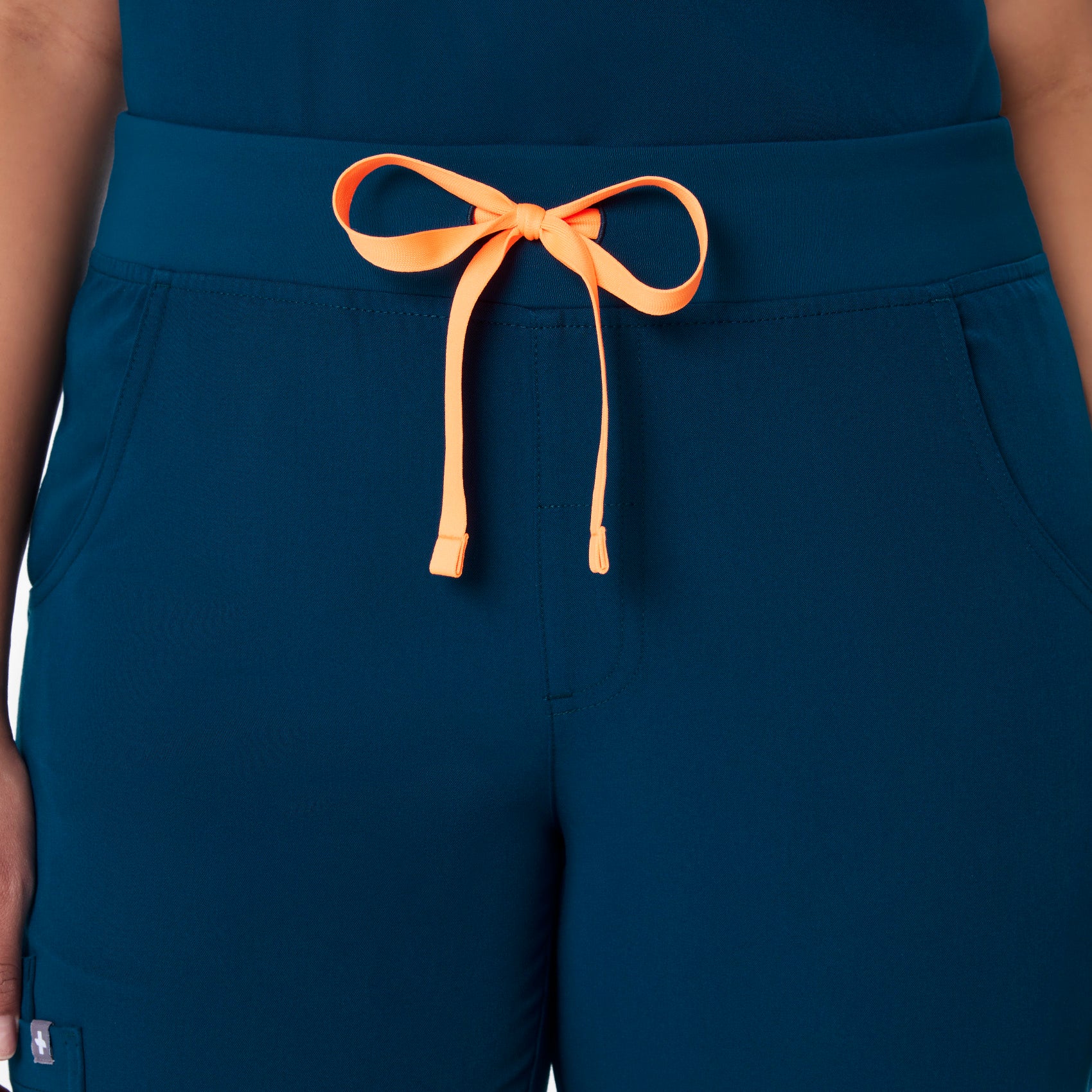 Women's Kade Cargo Scrub Pants™ - Deep Reef · FIGS