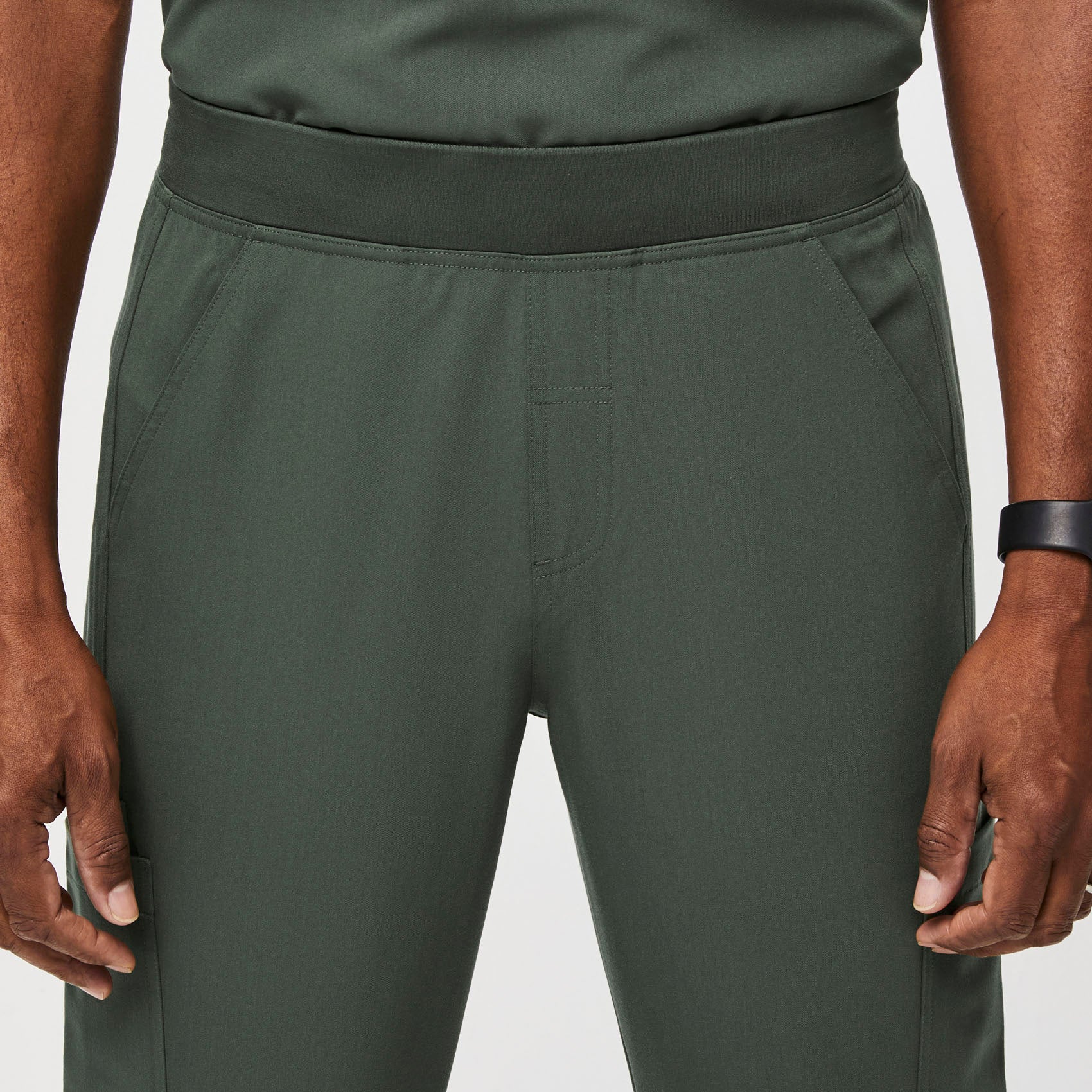Men's Axim Cargo Scrub Pants™ - Moss · FIGS