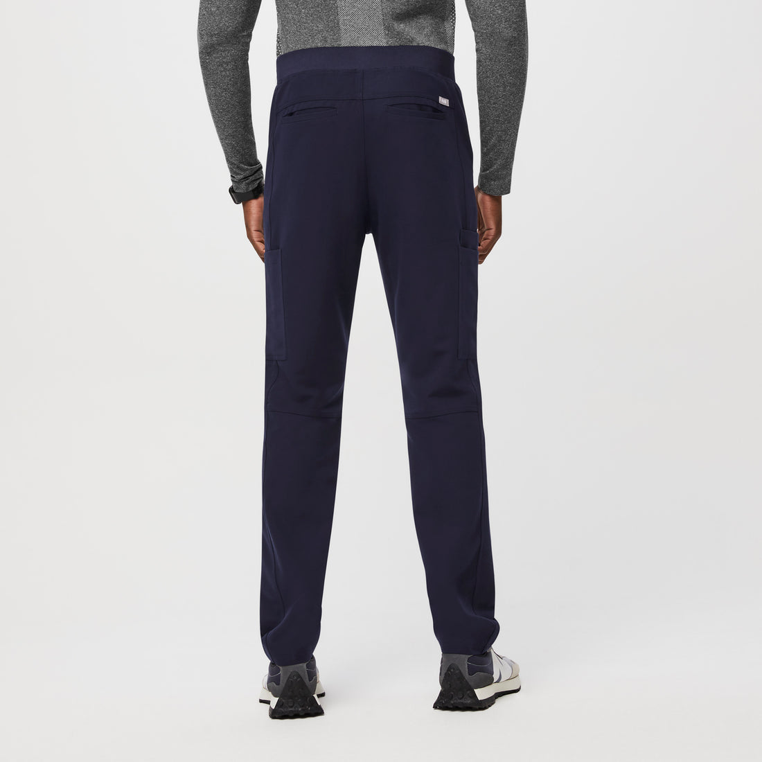 Men’s Slim Axim™ Cargo Scrub Pants - Navy · FIGS