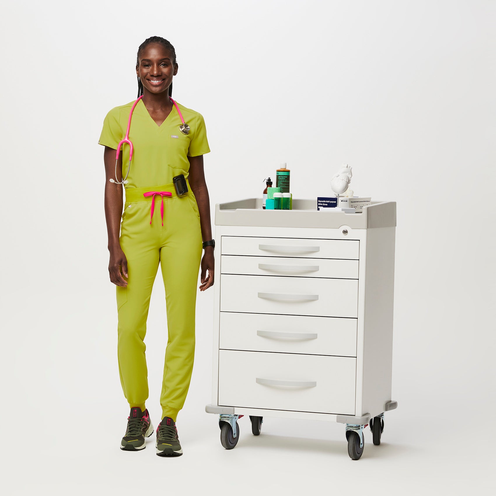 Women’s High Waisted Zamora™ Jogger Scrub Pants - Limeade · FIGS