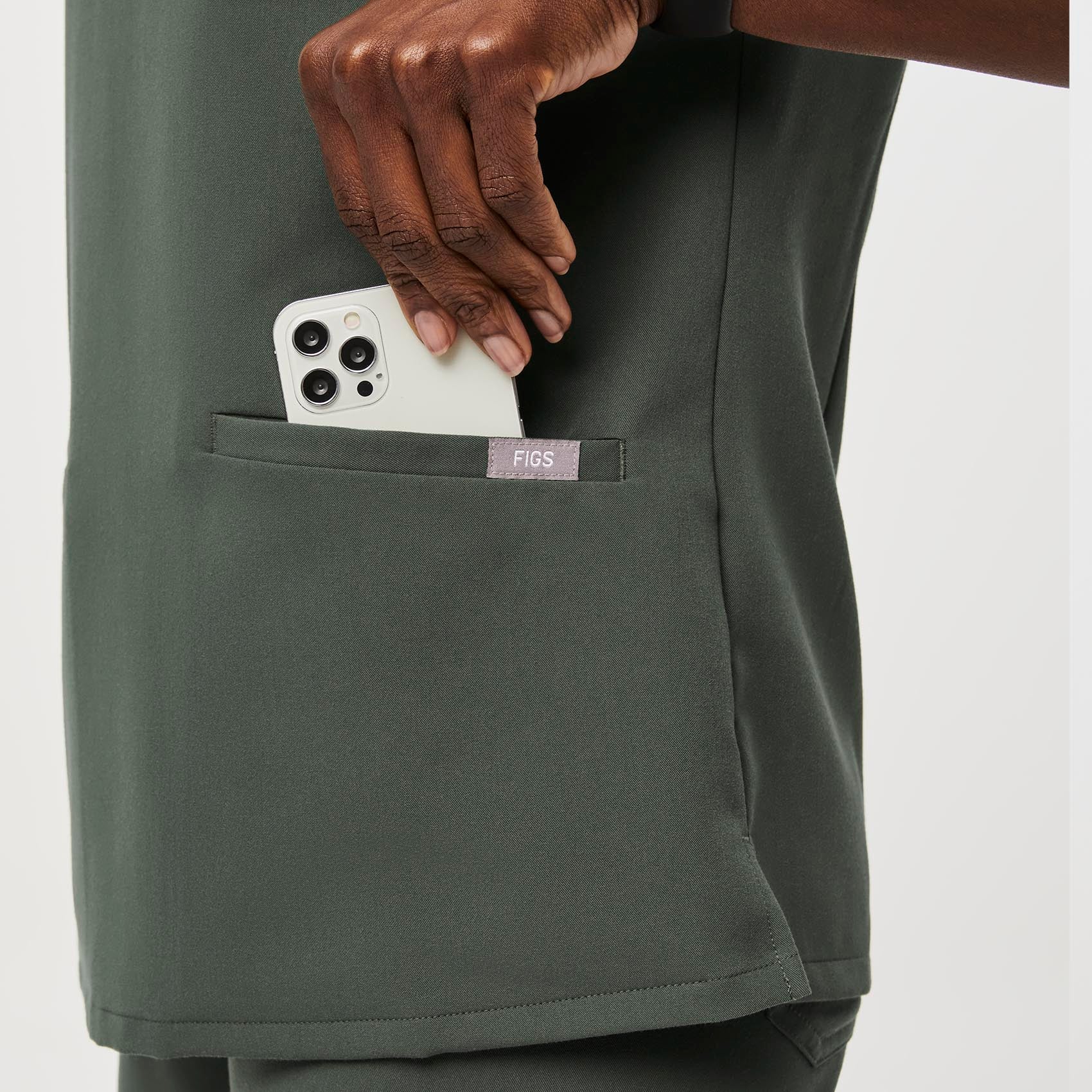 Women's Casma Three-Pocket Scrub Top™ - Moss · FIGS