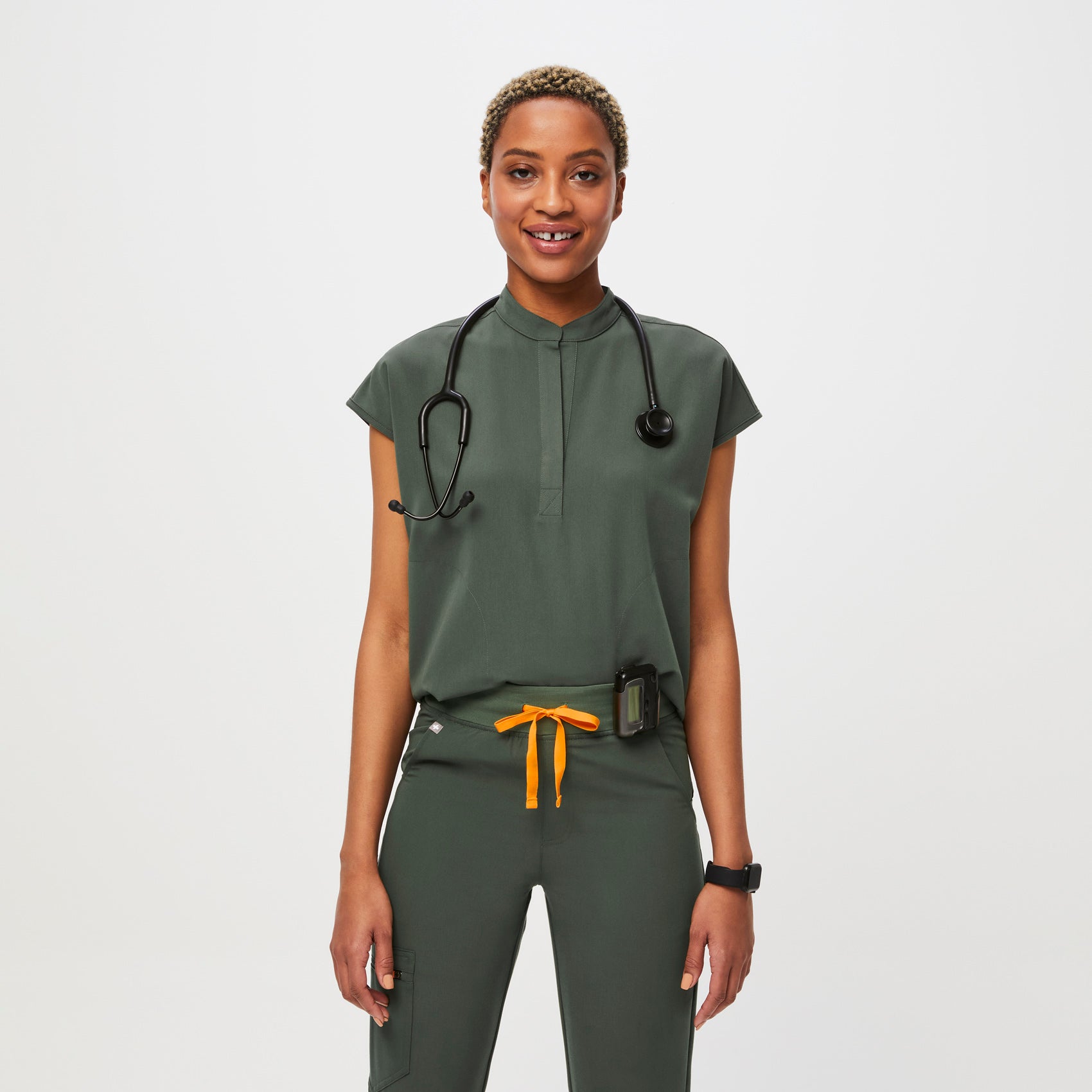 Women's Moss Scrubs · FIGS
