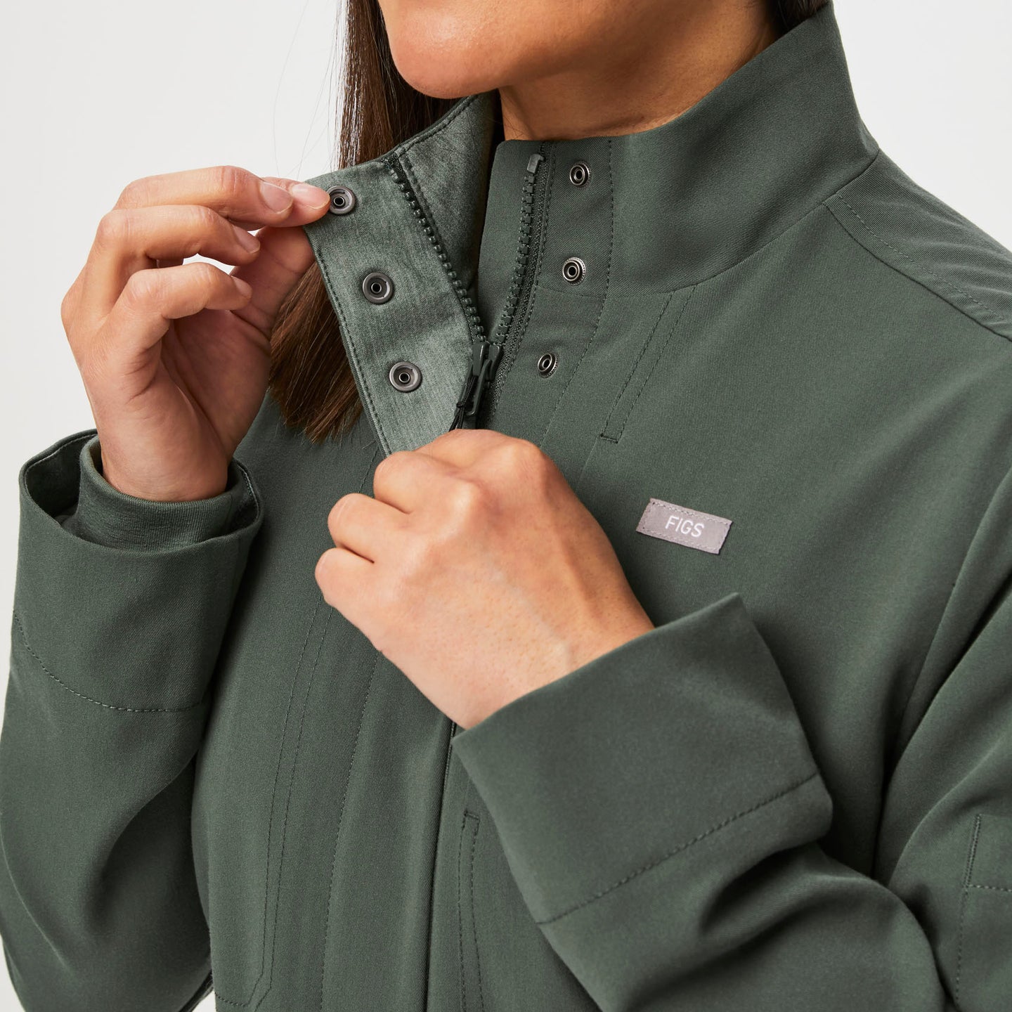 Women’s Page Scrub Jacket - Moss · FIGS