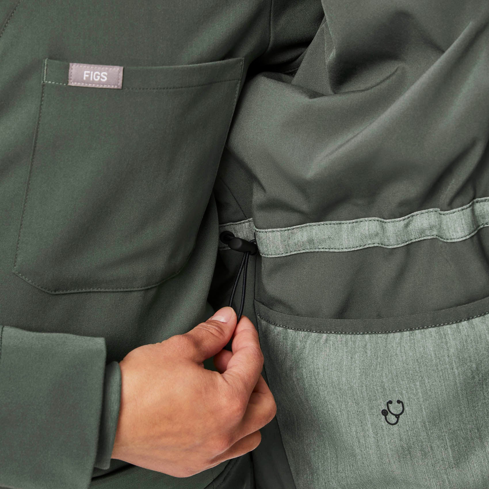 Women’s Page Scrub Jacket - Moss · FIGS