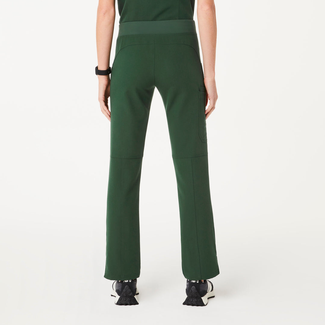 Women's Kade Cargo Scrub Pants™ - British Racing Green · FIGS