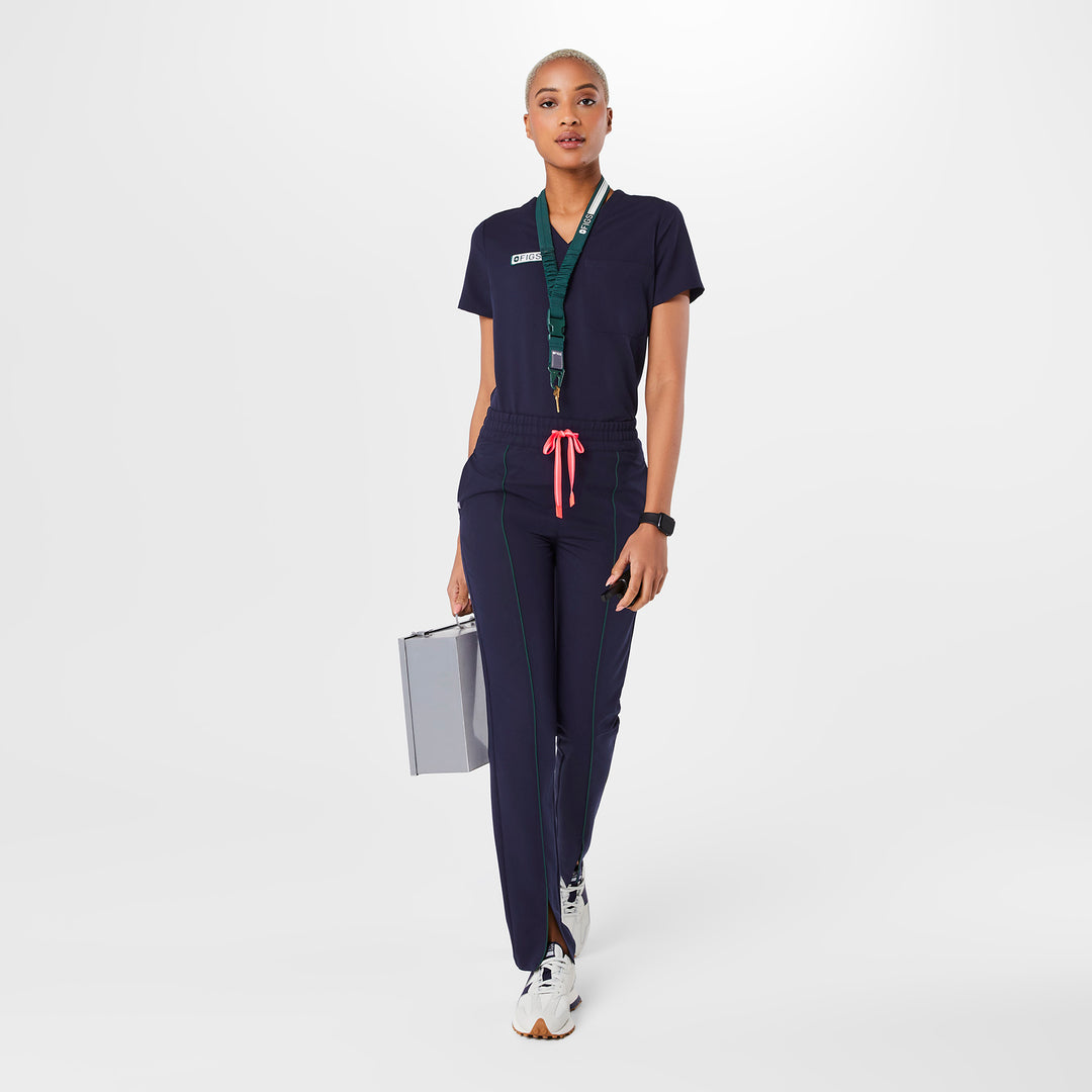 Women's Scrubs - Premium Medical Uniforms & Apparel · FIGS